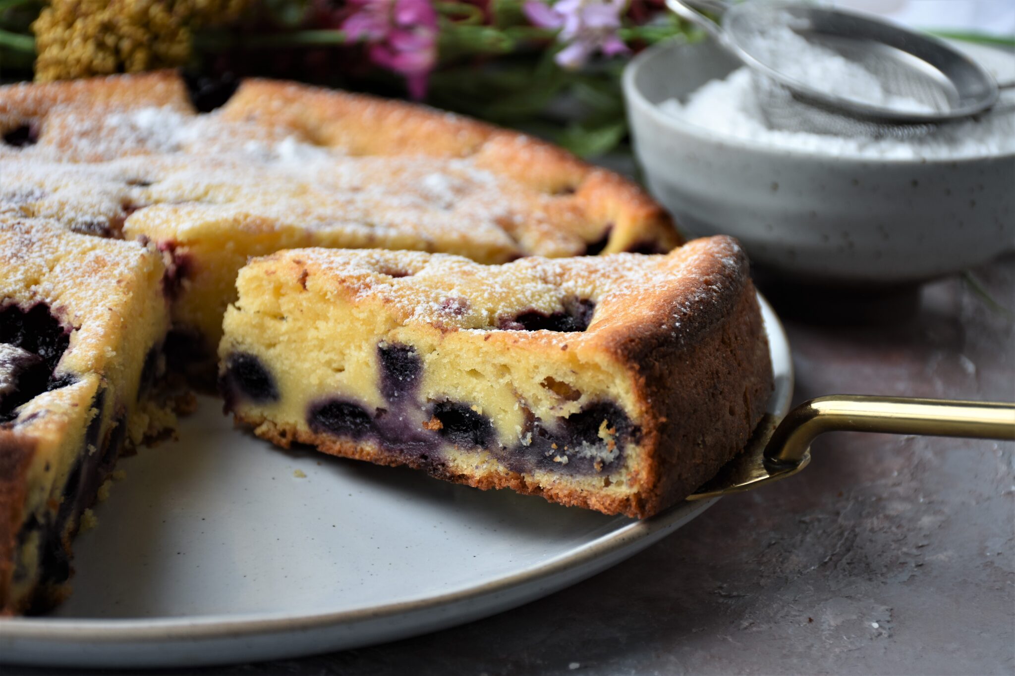 Mixed Berry Cake with Mascarpone